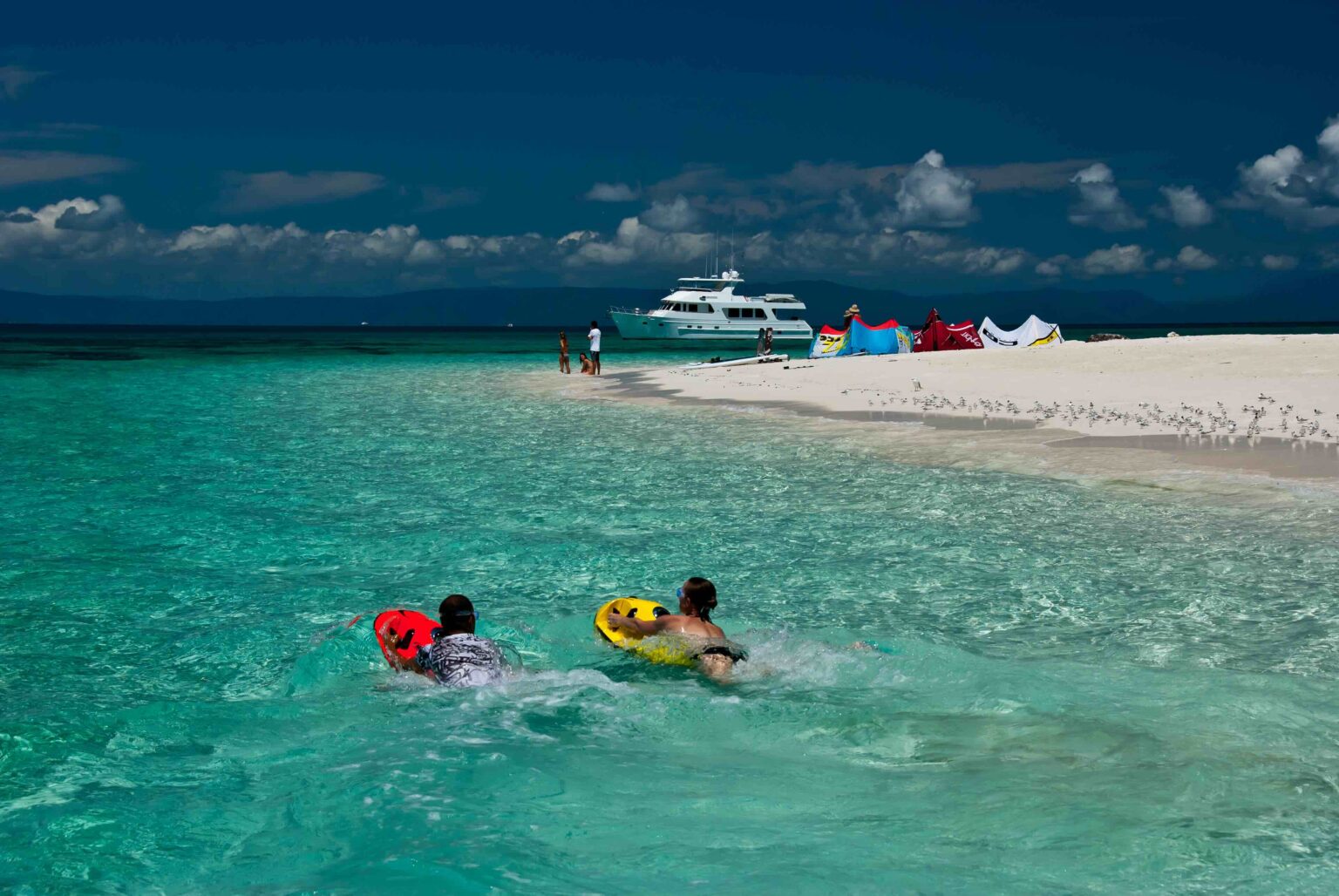 Full Day - Aroona Luxury Boat Charters